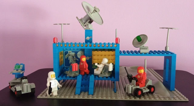 🎇🎇🎇 LEGO CLASSIC space 926 command centre town castle 1979 🎇🎇🎇 £91.48 ...