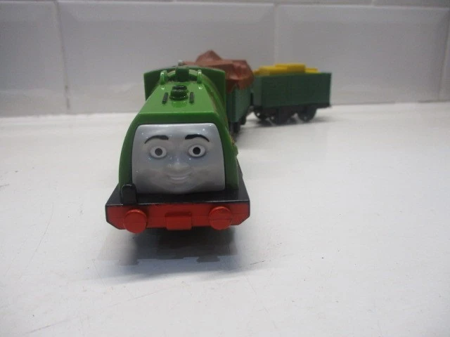 TRACKMASTER THOMAS THE tank engine battery train gator with carriages £ ...