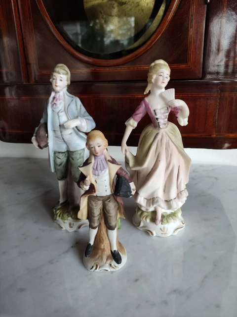 STATUETTE DI PORCELLANA Capodimonte, vintage originali. EUR 14,00 ...