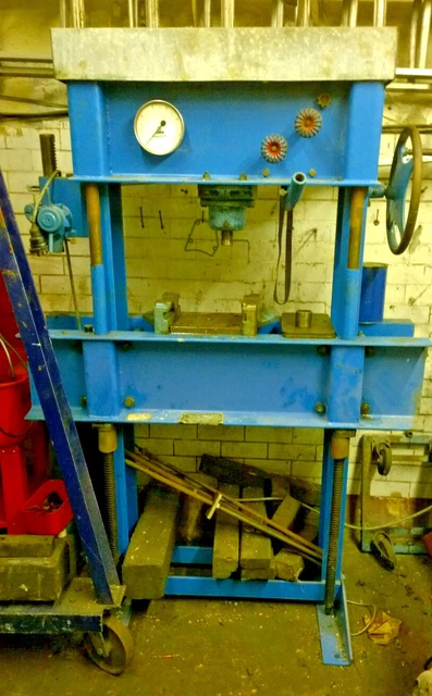 LAYCOCK GKN 60 Ton hydraulic press. £875.00 - PicClick UK