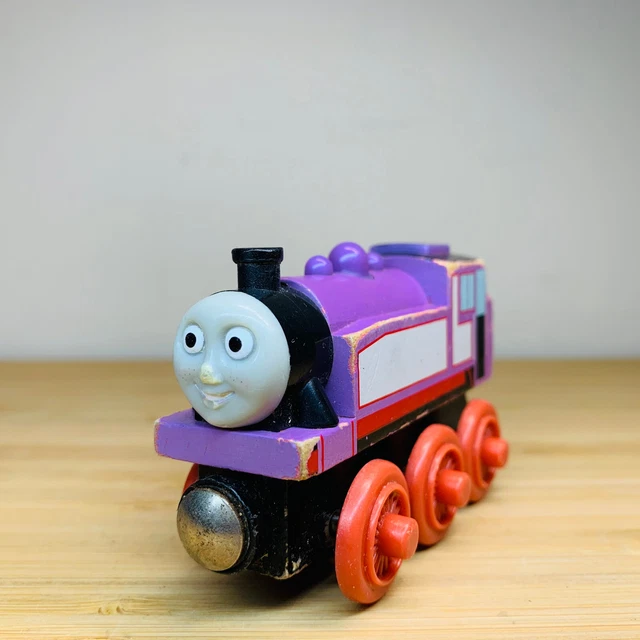 ROSIE - THOMAS The Tank Engine & Friends Wooden Railway Magnet Trains ...