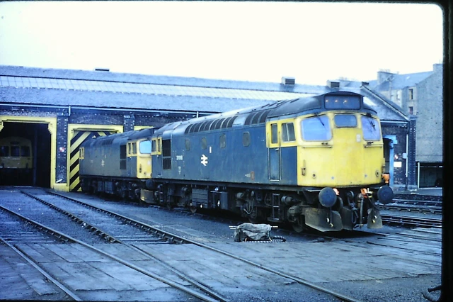 ORIGINAL~35MM COL/SLIDE~2 X Class's 27 27016 & 27032 Dundee 20/4/1979 ...