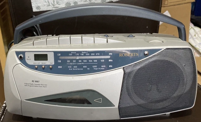 ROBERTS RC9907 - 3 BAND RADIO/CASSETTE/CLOCK - Battery / Mains £14.50 ...