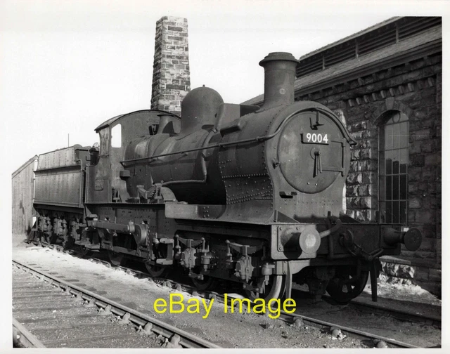 PHOTO RAILWAY 8X6 ex GWR 4-4-0 Dukedog 9004 unknown shed c1950's £3.40 ...