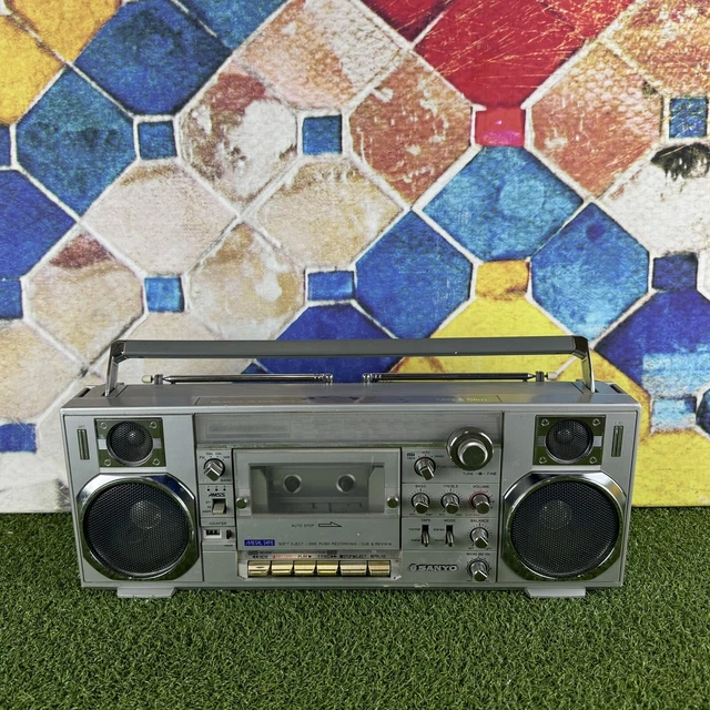 VINTAGE SANYO M7900K Mini & Slim Boombox GhettoBlaster for Spares or ...