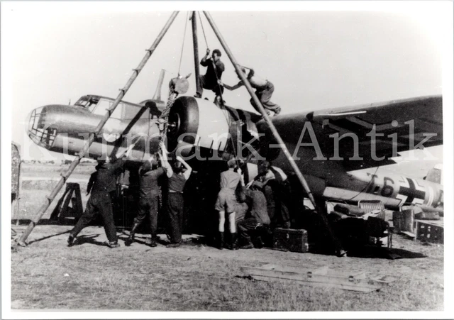 Q426 FOTO WEHRMACHT Archiv Repro Luftwaffe Flugzeug Do17 Emblem Motor ...