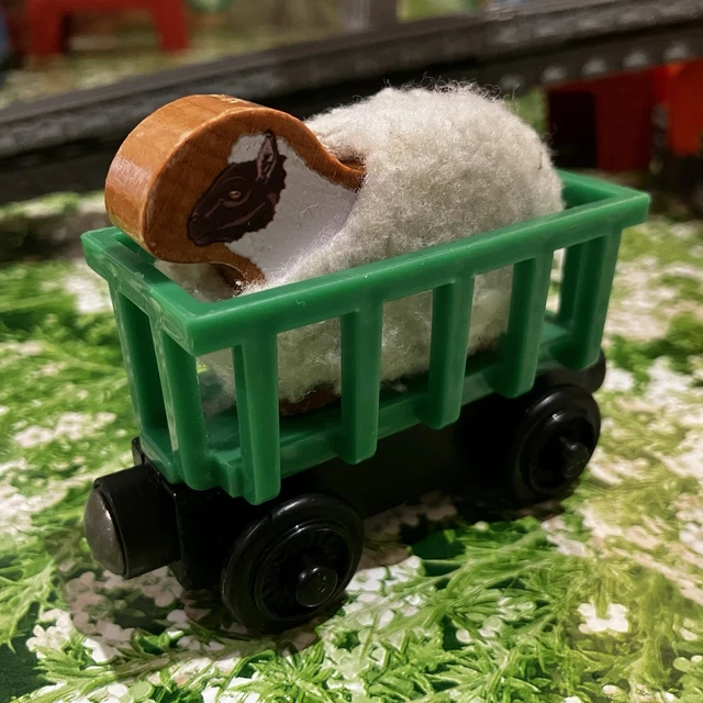 WOODEN RAILWAY SHEEP CAR With FLUFFY SHEEP Thomas & Friends Learning ...