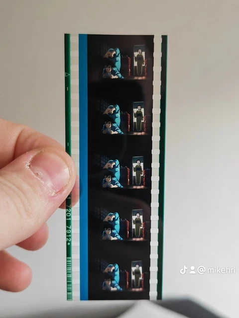 PELLICULE AVANT-PREMIÈRE MOVIE Demon Slayer EUR 45,00 - PicClick FR