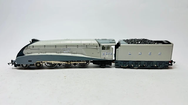 HORNBY OO GAUGE Class A4 LNER "Silver Fox" 2512 Steam Locomotive ...