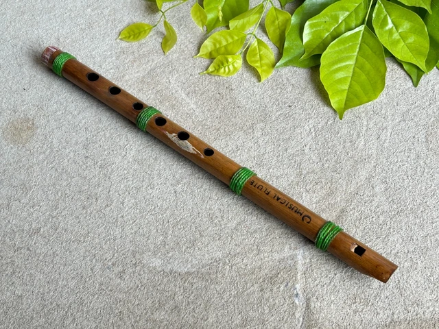 VINTAGE C MUSICAL Wooden Flute Vrindavan Krishna Devotion, Vanshi ...