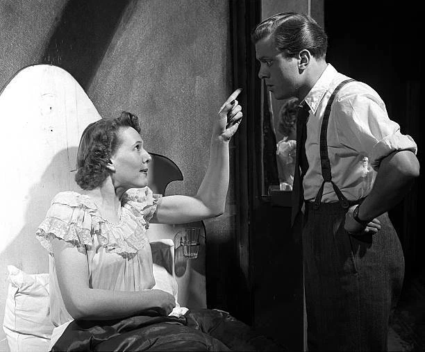 SHEILA SIM AND Richard Attenborough From 'To Dorothy A Son' 1951 OLD ...