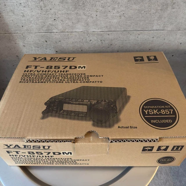 YAESU FT-857D HF VHF UHF AM FM CW USB LSB SSB Transceiver with Tuner £ ...