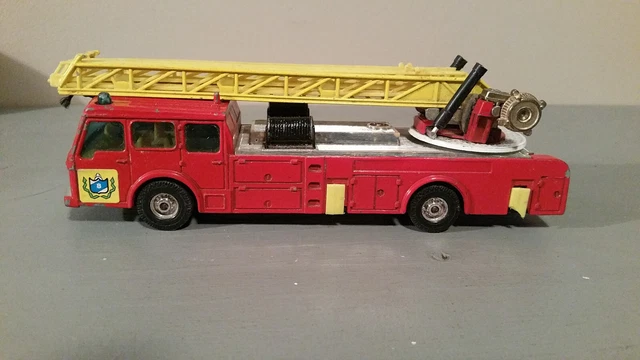 DENNIS LADDER TRUCK Fire Engine Corgi Toys 1120 EUR 18,00 - PicClick FR