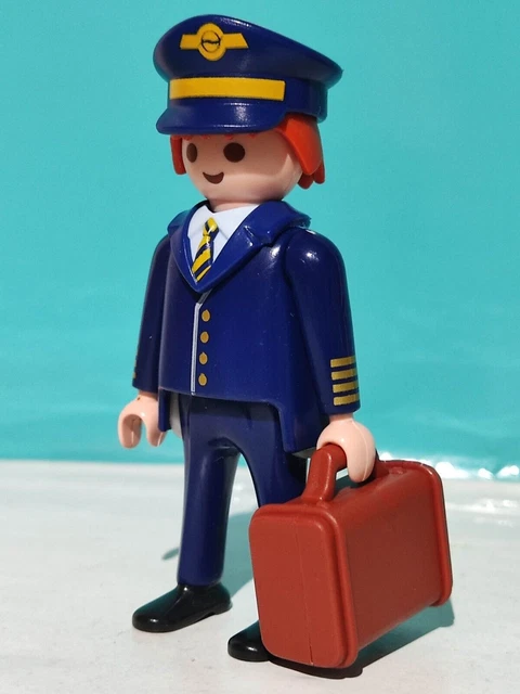 PLAYMOBIL FIGURE PILOT commander captain flight plane airport REF 5261 ...