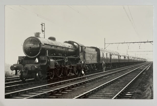 LNER RAILWAY LOCOMOTIVE Photograph - 61131 Elsecar Junction Station ...