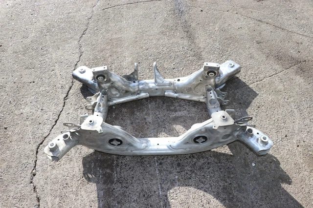 BMW M5 F10 F11 4.4 V8 Petrol Rear Axle Subframe 2284090 £240.00 ...