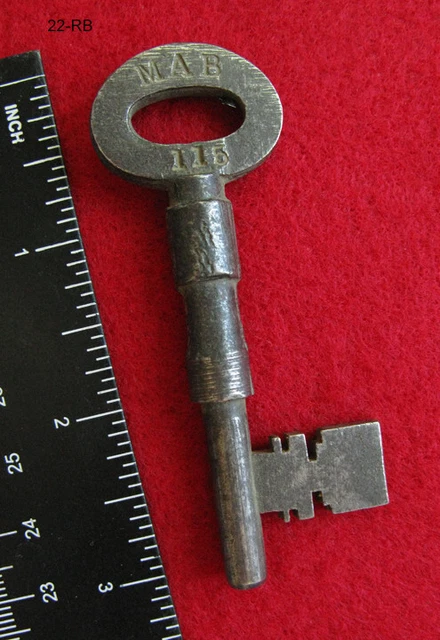OLD SKELETON KEY GENUINE 1800's London Hospital - More Weird Antique ...