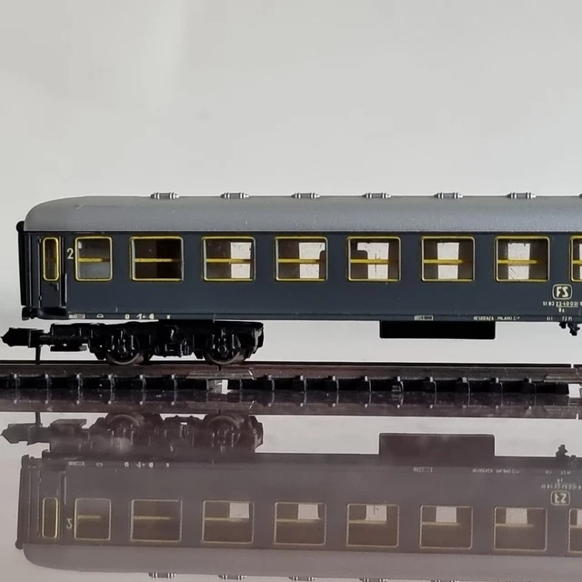 ATLAS 2682 N Gauge F.S. 2nd Class Coach Grey Boxed £12.99 - PicClick UK