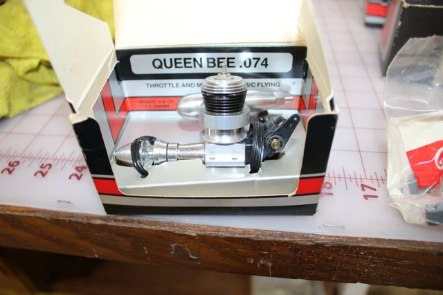 COX QUEEN BEE . 074 With Throttle Control And Muffler NO. 3701 I-14249 ...