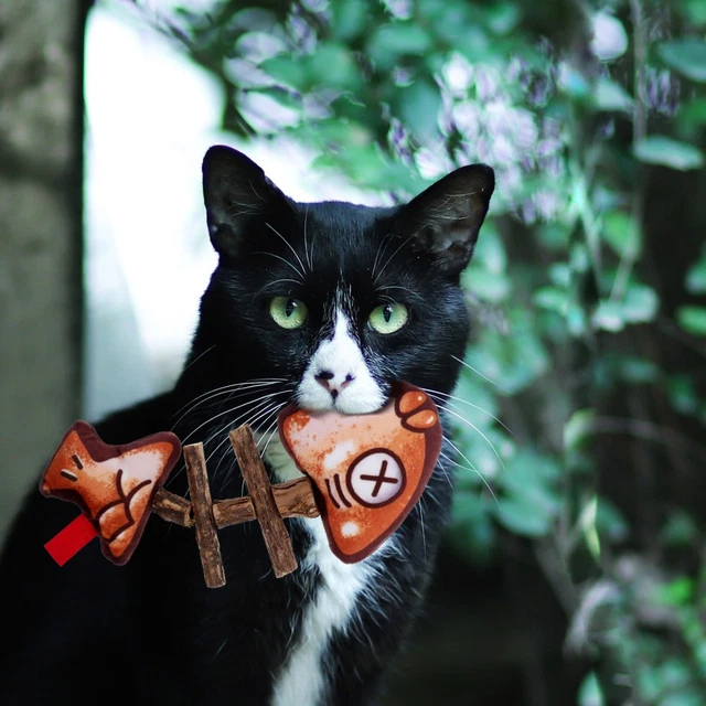 INTERACTIVE CAT TOY Fish Bones Chew Toy For Cats Dog Teeth Cleaning Toy ...