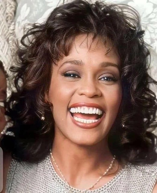 ICONIC AMERICAN SINGER Whitney Houston Large Photo Good Condition £3.99 ...