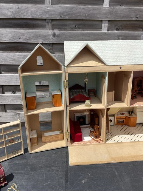 WOODEN DOLLS HOUSE with Electrics and Furniture £52.70 - PicClick UK