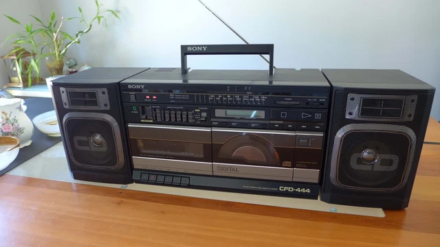 VINTAGE SONY CFD-444 Boombox with CD $99.99 - PicClick CA