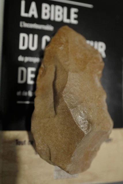 GRAND BIFACE PRÉHISTORIQUE Acheuléen Silex Hand Axe France EUR 89,00 ...