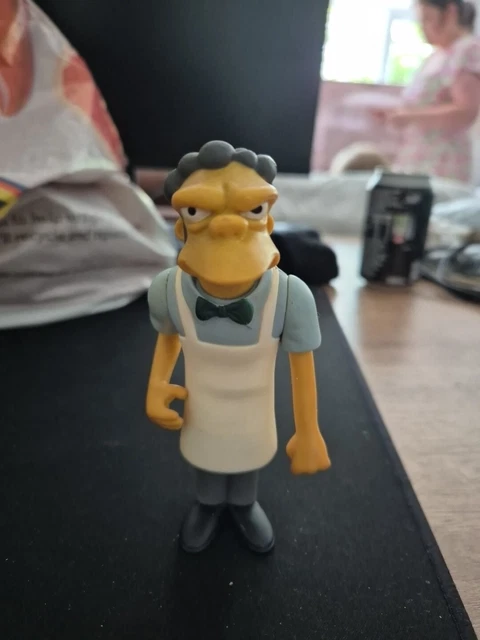 SIMPSONS WORLD OF Springfield wos action figure playmates MOE SYZLAK £9 ...