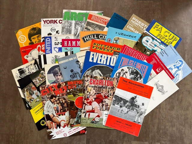 CHELSEA AWAY PROGRAMMES 1970s minimum 30 programmes in pack £6.99 ...