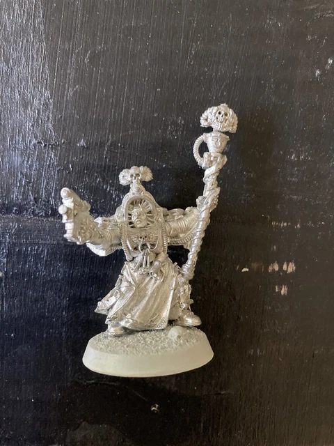 WARHAMMER 40K SPACE Marines OOP Metal Ultramarines Army Chief Librarian ...