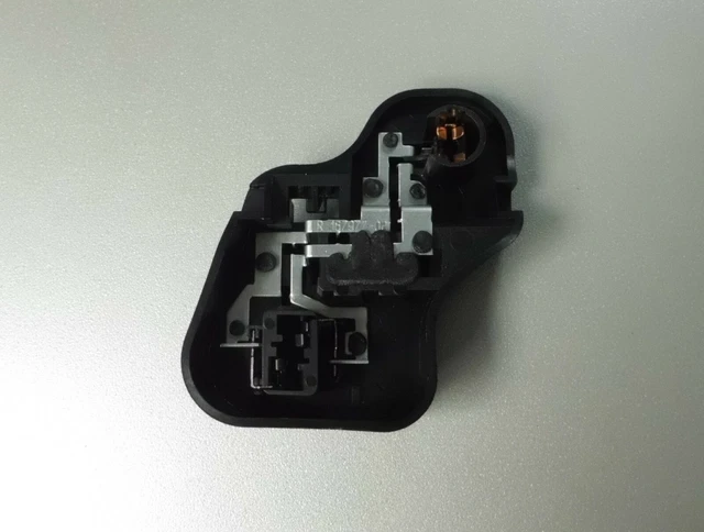 ORIGINAL VW GOLF 6 5K Lampenträger hinten rechts innen für Rücklicht ...