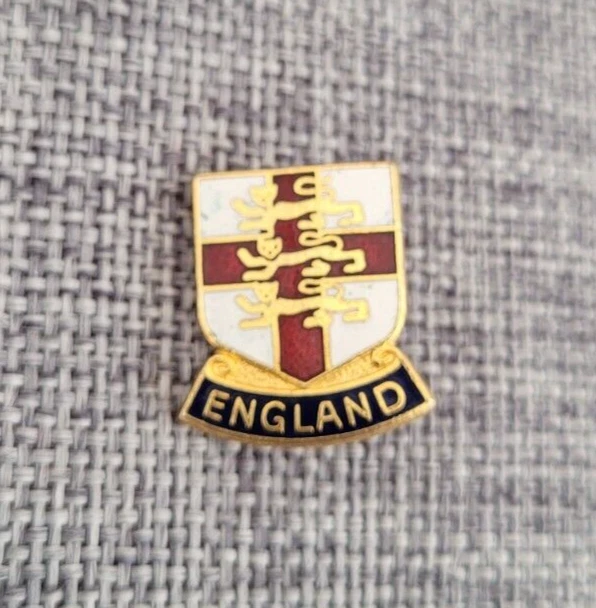 ENGLAND FOOTBALL THREE Lions Enamel Badge £11.99 - PicClick UK