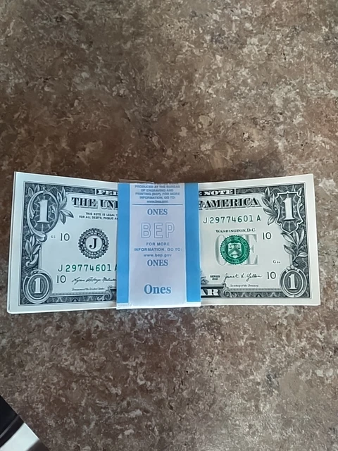 LOT OF 100 New $1 Dollar Bills-Uncirculated One Dollar Banknotes 2017 ...