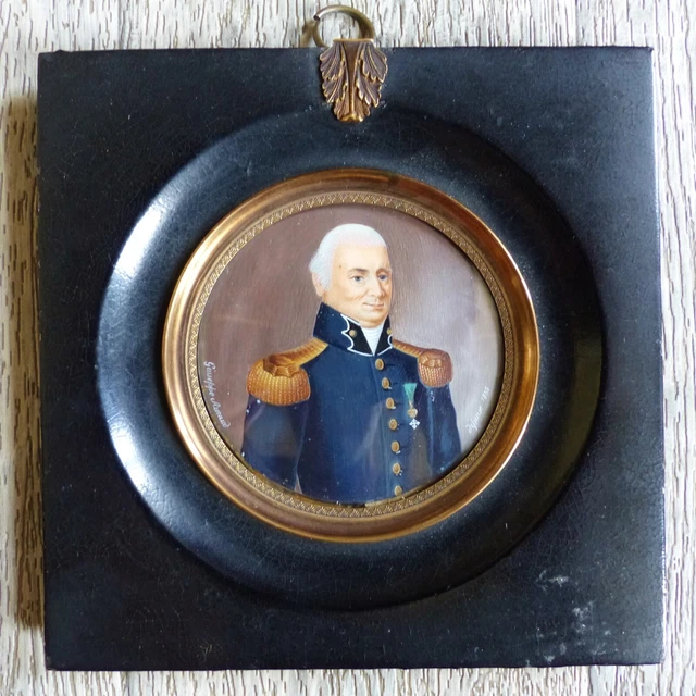 BEAU PORTRAIT MINIATURE OFFICIER MILITAIRE décoré MEDAILLE signé et ...