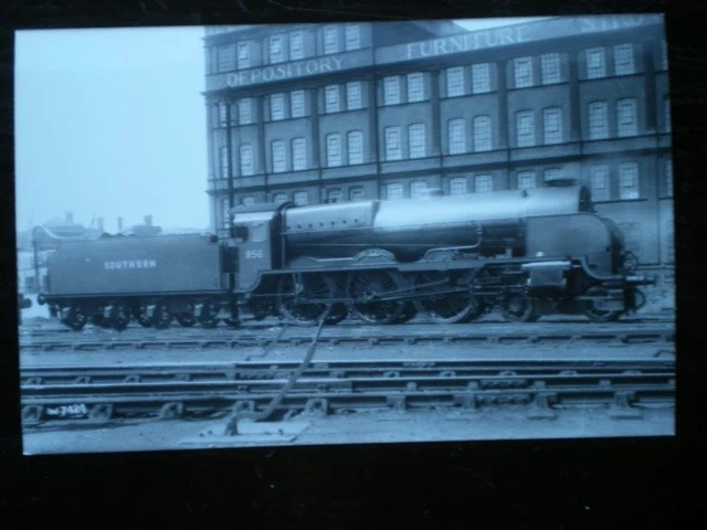 PHOTO SR Maunsell Lord Nelson 4-6-0 Loco 30856 Lord St. Vincent £2.50 ...