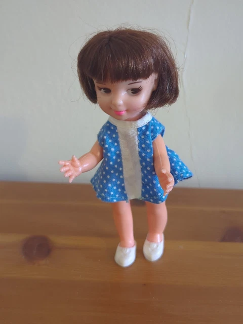 VINTAGE BROWN HAIRED plastic Perfekta doll 3.5" With Outfit Hong Kong ...