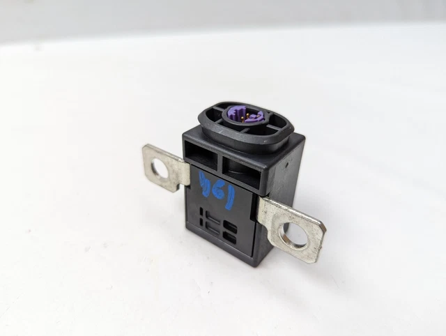 AUDI Q7 BATTERY Positive Fuse Terminal 4F0915519 Mk1 4L 2007 £12.74 ...