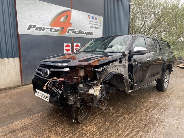 2019 TOYOTA HILUX Invincible Driver Side DRL Headlamp 2016-2023 ...
