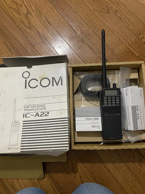 ICOM IC-A22 HANDHELD Radio VHF Air Band Transceiver-Untested $100.00 ...
