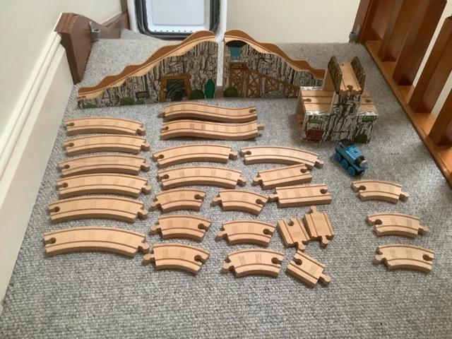 THOMAS THE TANK Engine Wooden Train Set & Track Sodor mining bundle £24 ...