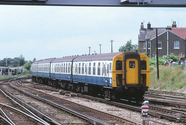 4676 RAILWAY COLOUR Slide 4 Cig 7386 At Tonbridge 1982 £2.99 - PicClick UK