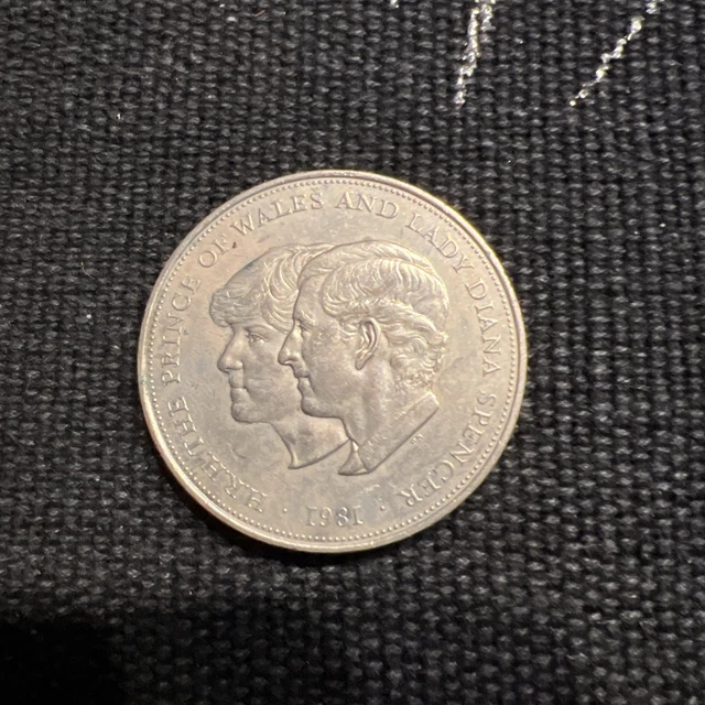 PRINCESS DIANA PRINCE Charles Wedding Silver Coin Lady Royal Family ...