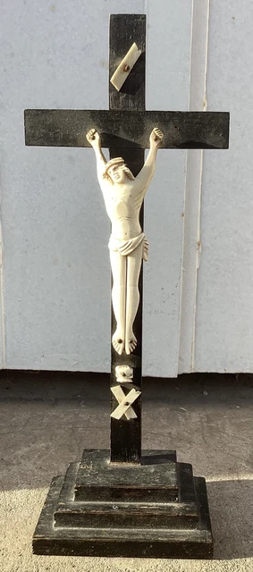 ANCIEN CHRIST JANSÉNISTE en Os sculpté et bois noirci EUR 30,00 ...