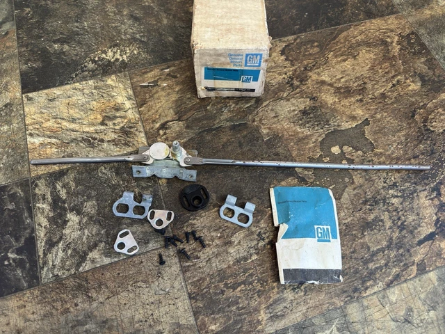NOS 1982-89 CAMARO Firebird Trans Am T Top Striker Pin Mount Latch Kit ...