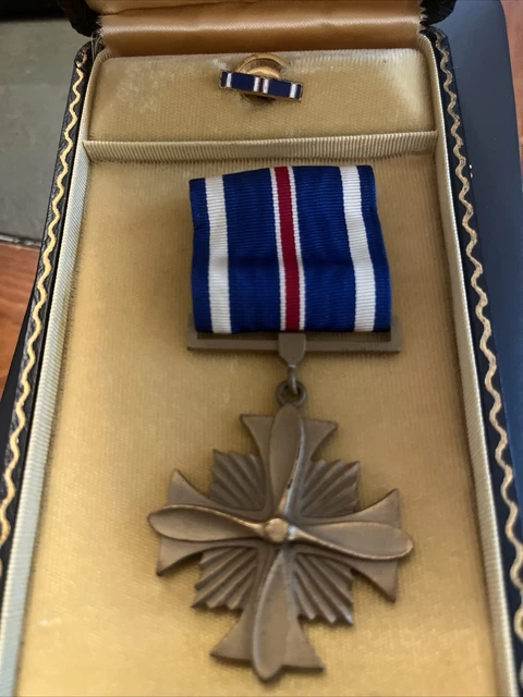 WWII ARMY AIR Corps Distinguished Flying Cross Medal Ribbon Bar Lapel ...