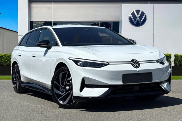 2025 VOLKSWAGEN ID7 Pro 77kWh Match Plus Tourer Auto 5dr Estate ...