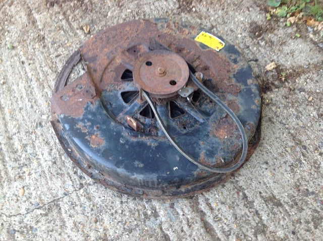 MTD / LAWNFLITE 603 / 604 Ride On Mower 30 Inch Cutter Deck Lot 3 £100. ...