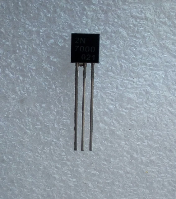 TRANSISTOR 2N7000 BOITIER TO92 chip IC MOSFET TO-92 IC Circuits .C41.2 EUR 2,88 - PicClick FR