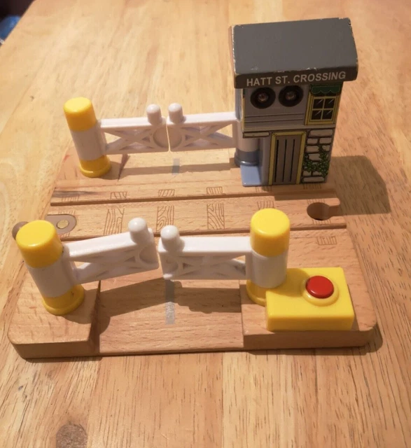 WOODEN THOMAS THE Tank Engine train set Hatt Street level crossing ...